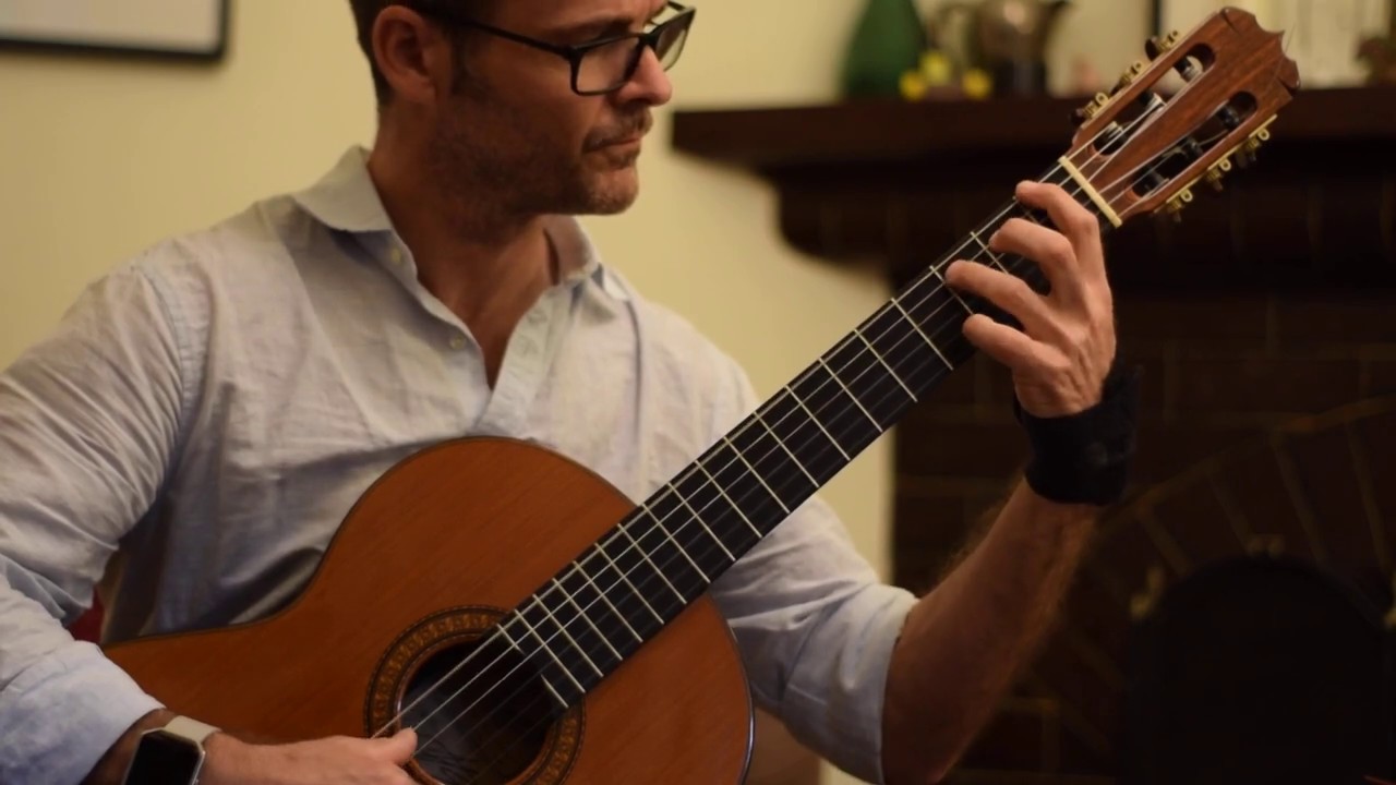 Matthew Shakeshaft performs Leo Brouwer Estudio Sencillos No. 1 - YouTube