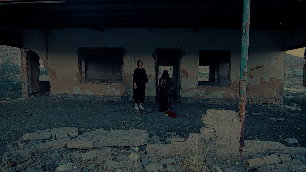 A Girl Who Weaves Branches _ Negar Amini ( Negbaf ) - YouTube