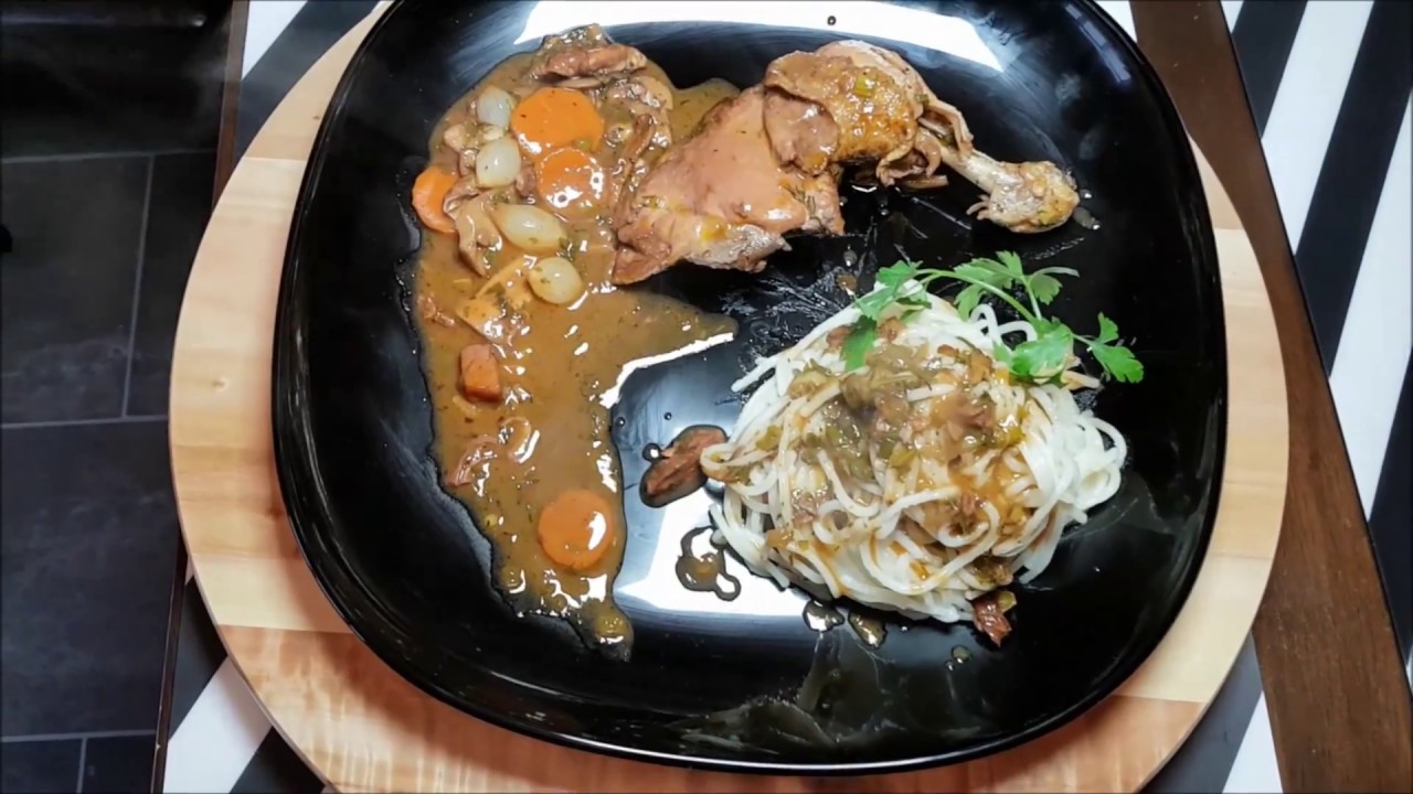 COCOS IN VIN COQ AU VIN - YouTube