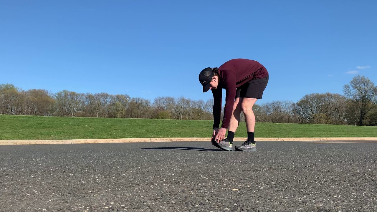 Dynamic Warm-up: Walking Alternating Toe Touch - YouTube