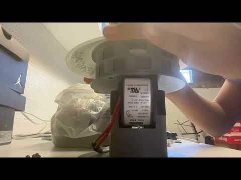 Federal Signal Model 5T Pulse (Edaan’s Mini Sirens) - YouTube