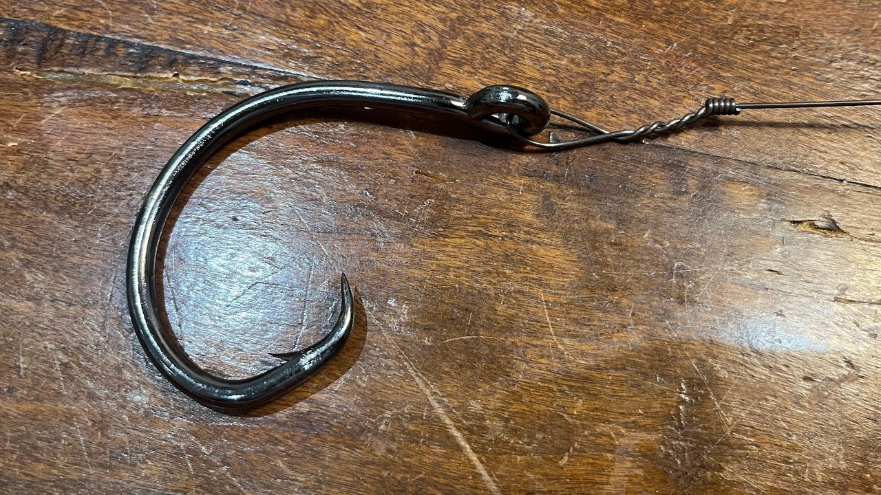 Fishing Tips: How to tie a Haywire Twist - YouTube