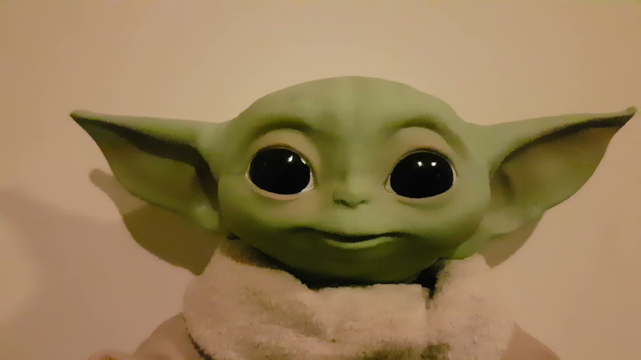 Baby Yoda - Crying Baby Yoda for food - YouTube