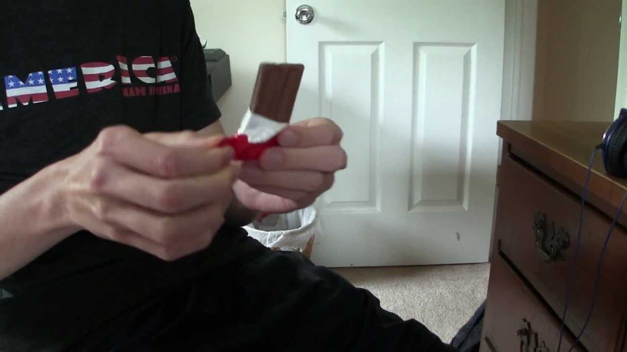 How to eat a Kit Kat - YouTube