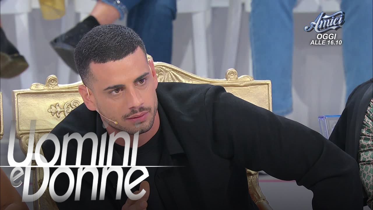 Uomini e Donne, Trono Over - Il consiglio di Alessio per Sabrina - YouTube