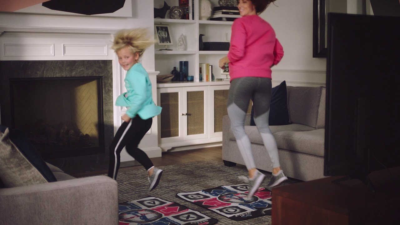 Living Room Dance Party | Old Navy #HiFive - YouTube