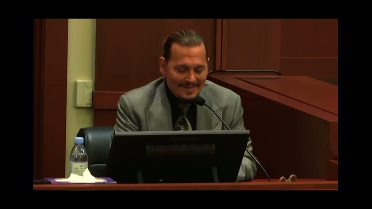 amber heard pooping on johnny depp’s bed - YouTube