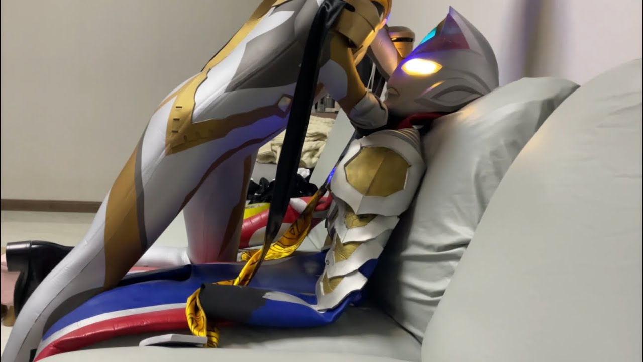 妖麗戦士カルミラCarmeara - YouTube