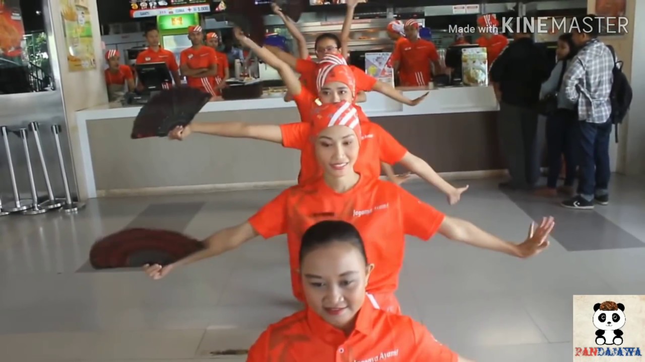 Koleksi Flash mob Dan cheers KFC 2018 - YouTube