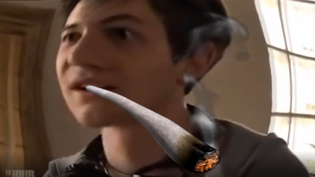 Sébastien fume du shit - YouTube