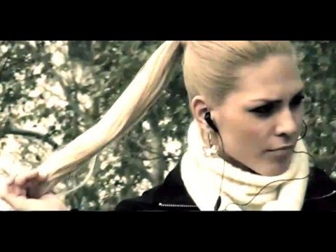 Igor Garnier feat. Minja - Belgrade People