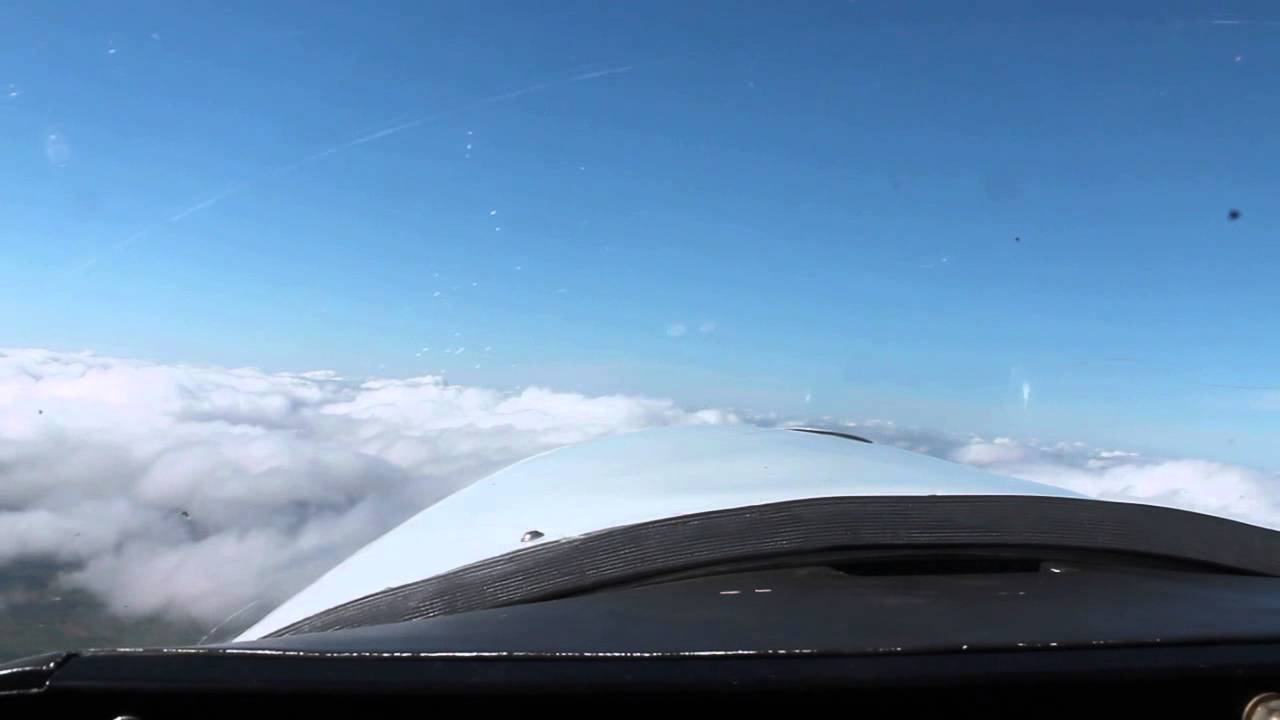 VOL en BARON BLANC POTTIER P130 avec le filston - YouTube