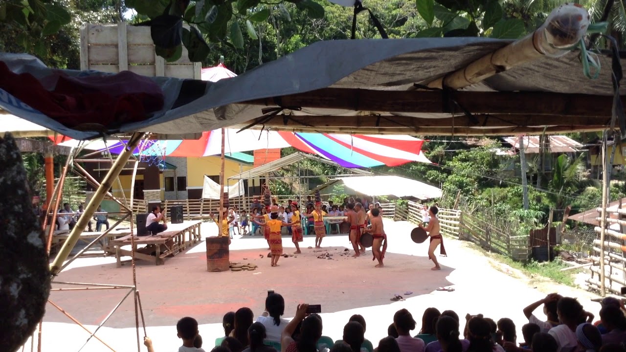 Pot dance (Banga dance) by Dalupa dance troupe #kalingadance - YouTube