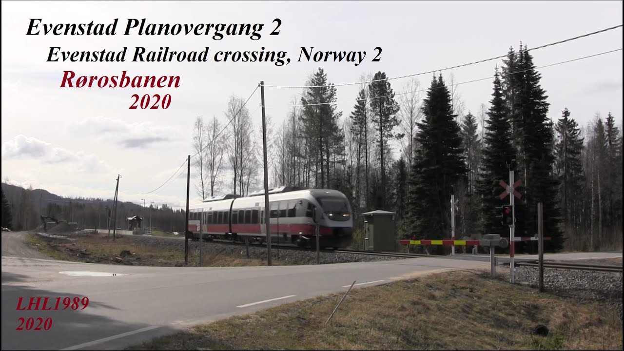 Evenstad Railroad crossing, Norway 2 / Evenstad Planovergang 2 - YouTube