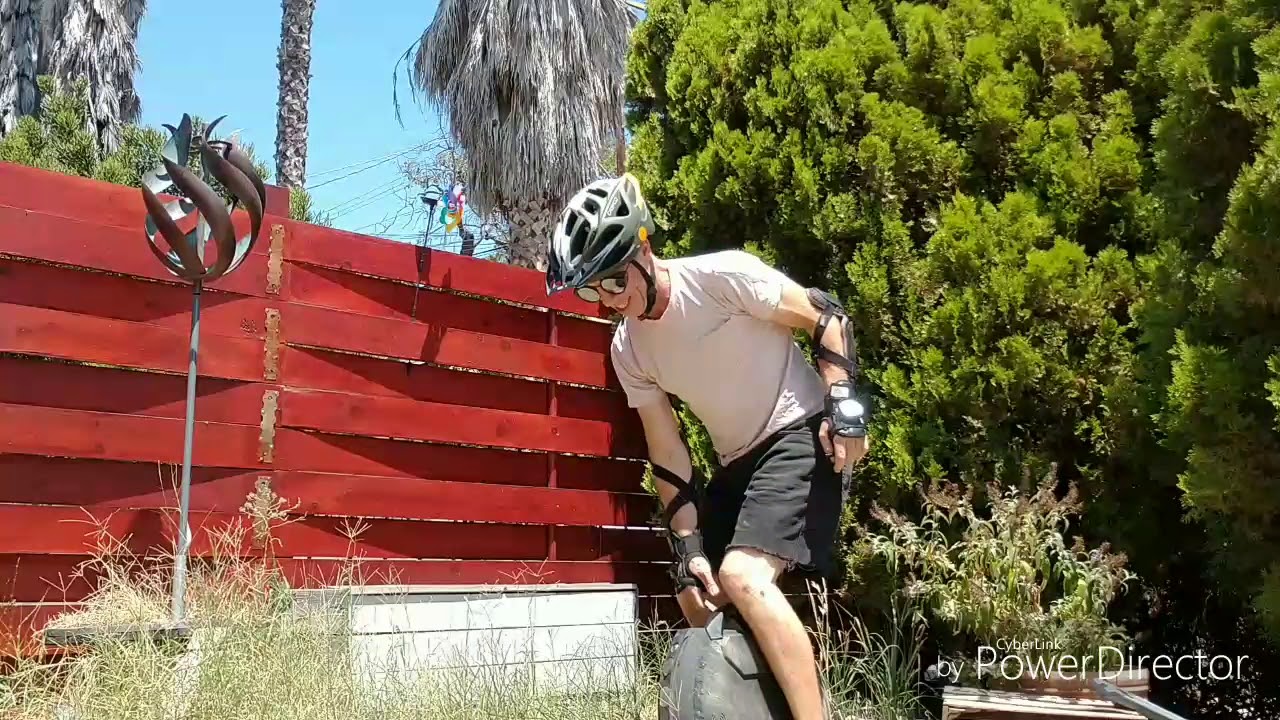 Aerodynamic Hand Positions for Electric Unicycle riders - YouTube