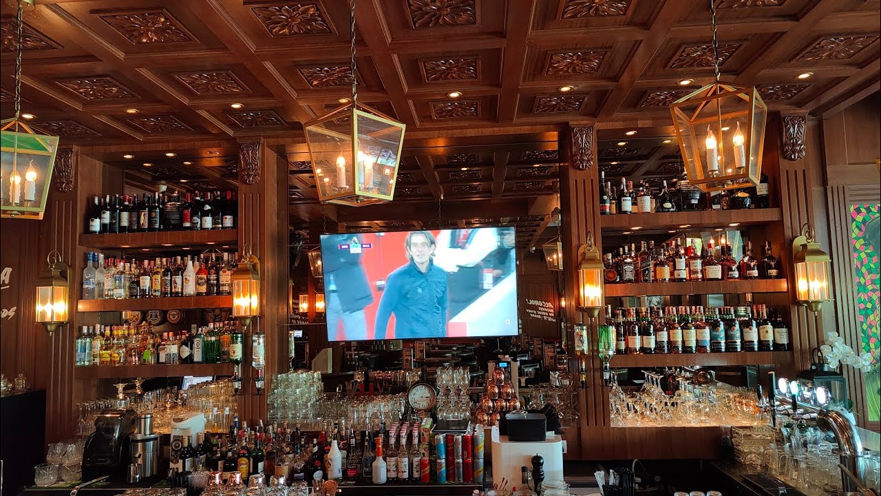 Rockefellers bar and kitchen@ Langkawi bar and restaurant - YouTube