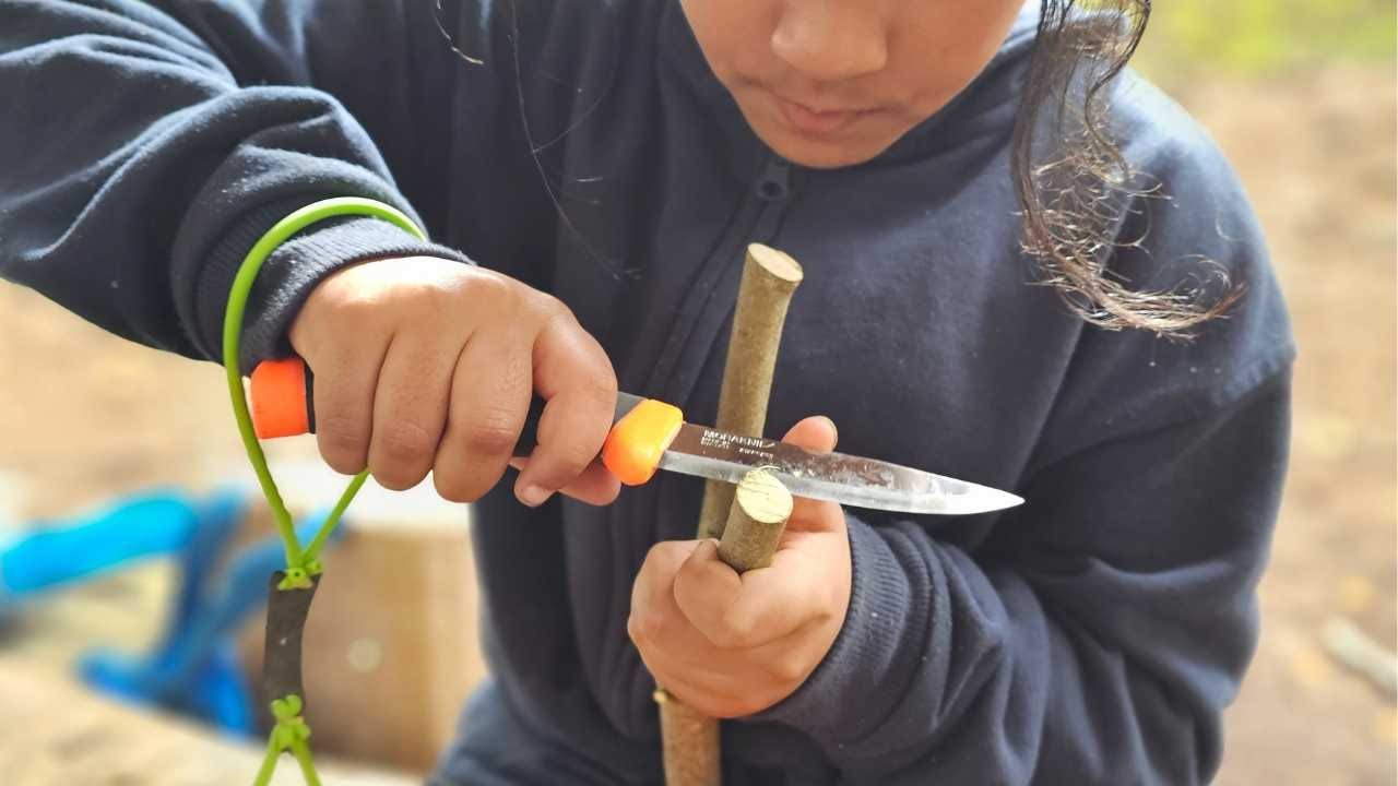 How to risk assess and use tools safely for Forest School - YouTube