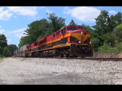 HD: KCS 4686 leads NS Train 24E in Muscadine, AL - YouTube