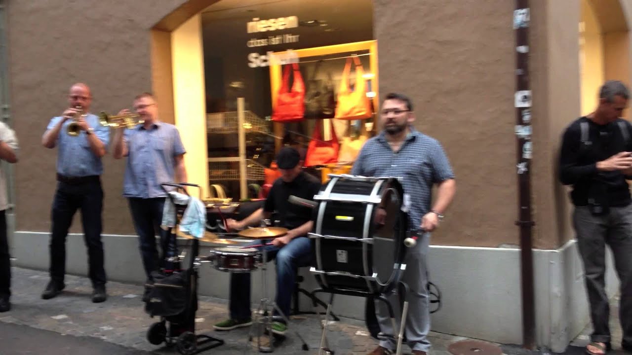 vienna street performers 2 - YouTube