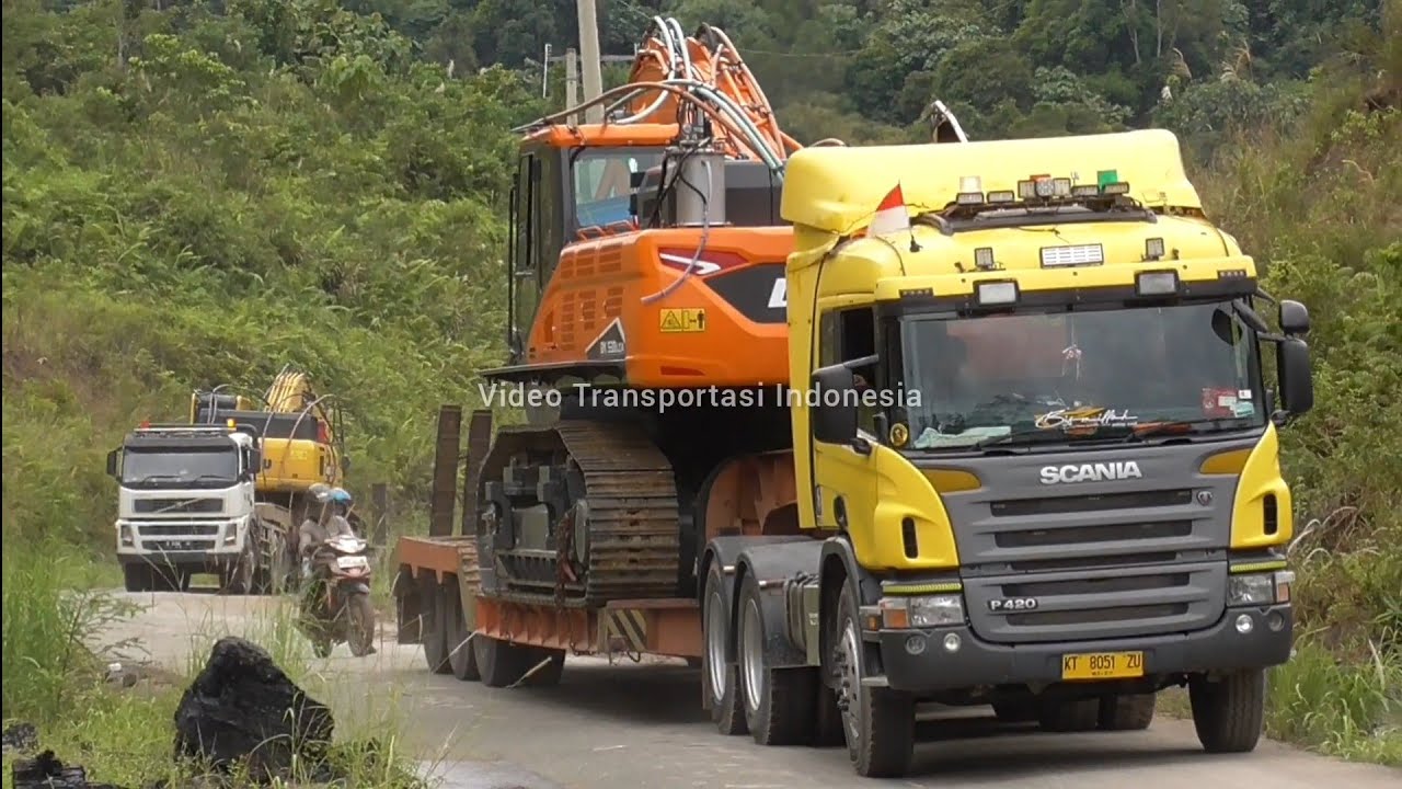 Truk lowboy dan Selfloader muatan berat di Jalur sepi dan Ekstrim - YouTube
