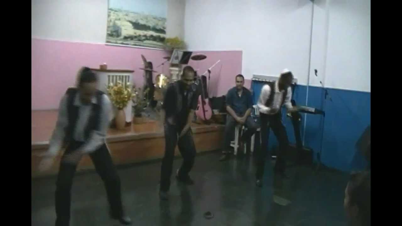 Rabbi Jacob dance- רב יעקב ריקוד - YouTube