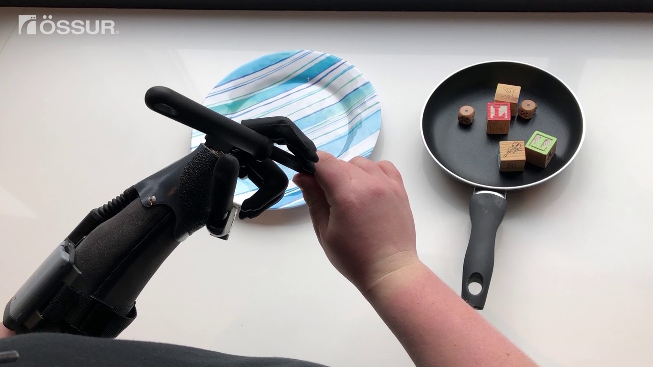 Serving Food - Grip 2 - YouTube
