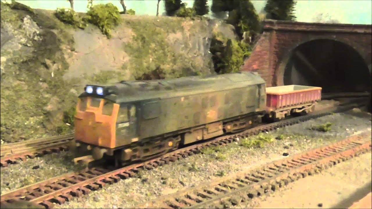 Class 25 Loco Laps The Loft - YouTube