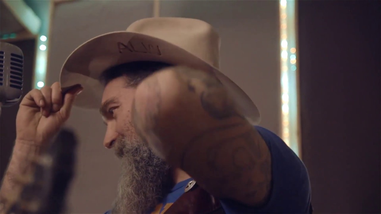 Jay Gavin - The Carpenter (Live Performance) - YouTube