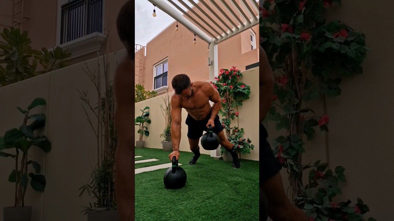 KETTLEBELLS BACK COMBO 2 Sumo Deadlifts-4 Gorilla rows-4 Renegade rows ...