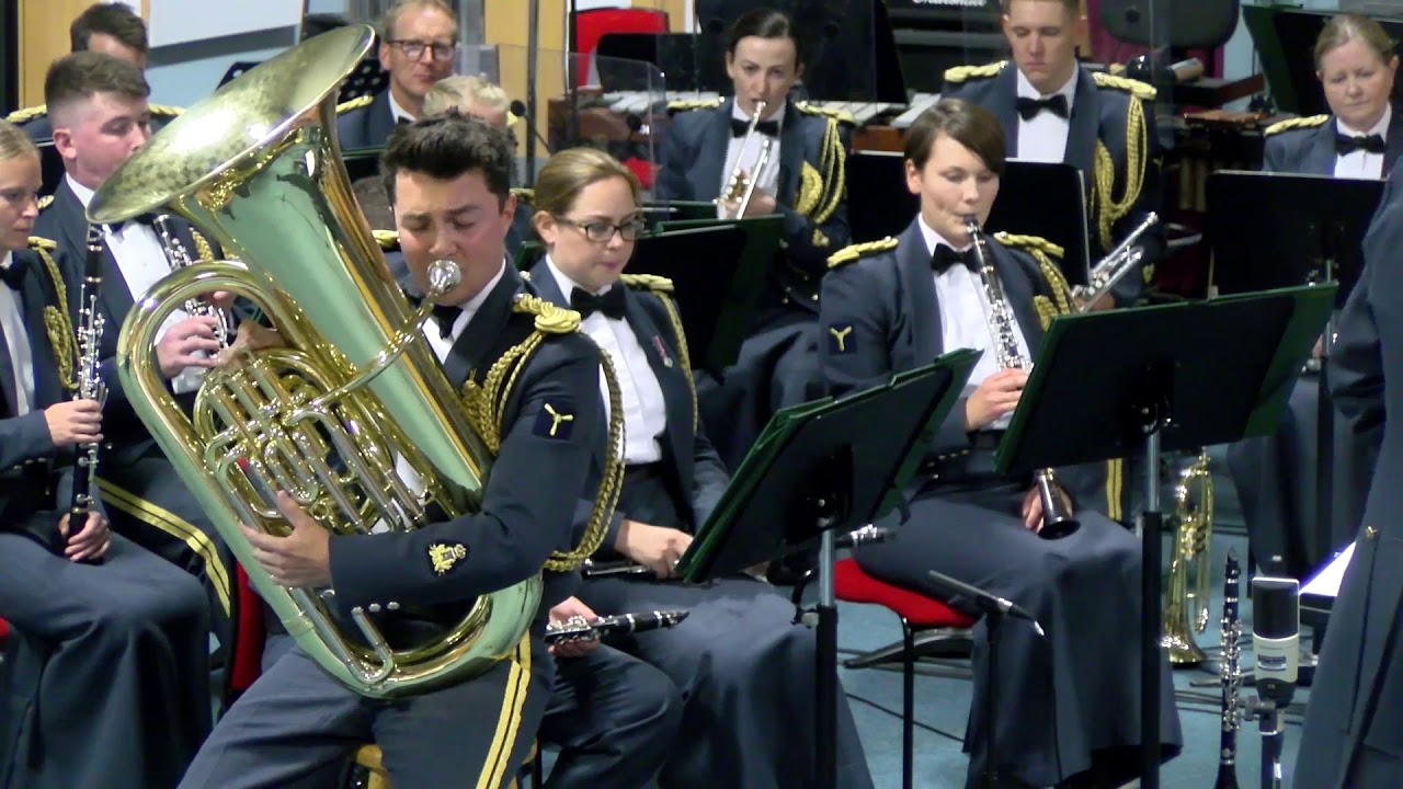 Ordner Seg performed by the Band of the Royal Air Force Regiment - YouTube