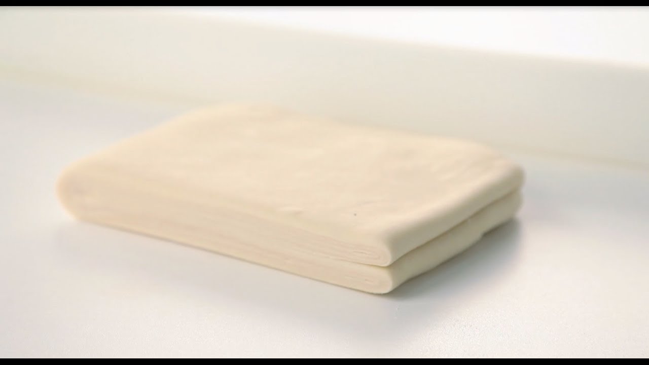How to fold puff pastry, with a single turn - Le Cordon Bleu - YouTube