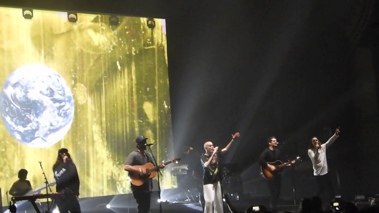 Hillsong United - (live in 🗽) Wonder - YouTube