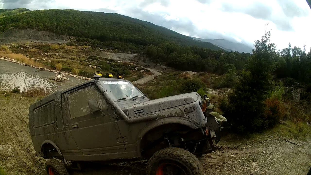 Suzuki Samurai LWB 21/12/2014 - YouTube