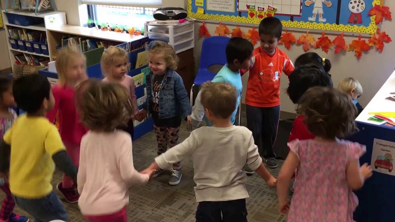 Everybody Clean up Song and Dance - YouTube