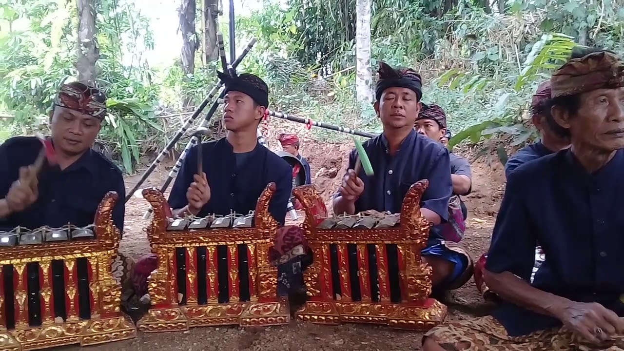 Pejalan Part.4 Angklung kr.kecicang - YouTube