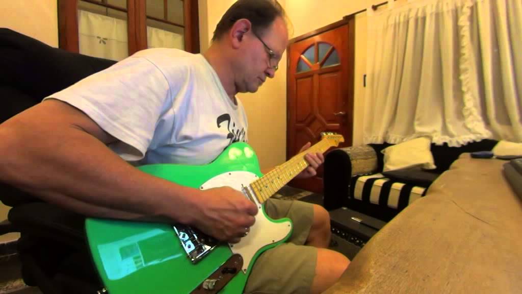 GUITARRA GLADIATOR TELECASTER VINTAGE 2011 - YouTube