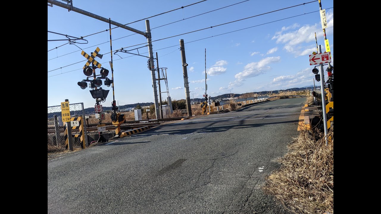 (1)Railroad Crossing on a sunny day,fumikiri,Shiiizuoka,JAPAN - YouTube