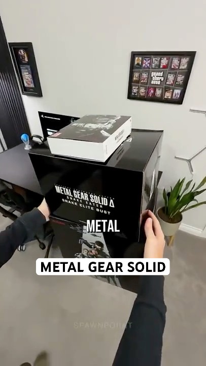 Unboxing the Metal Gear Solid Delta: Collector’s Edition - YouTube