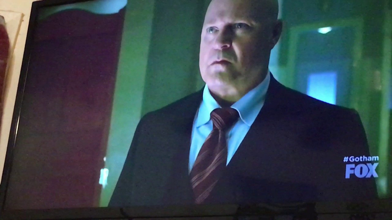 Gotham Season 3 Episode 8 Blood Rush Captain Barnes Throws Simon Out Of ...