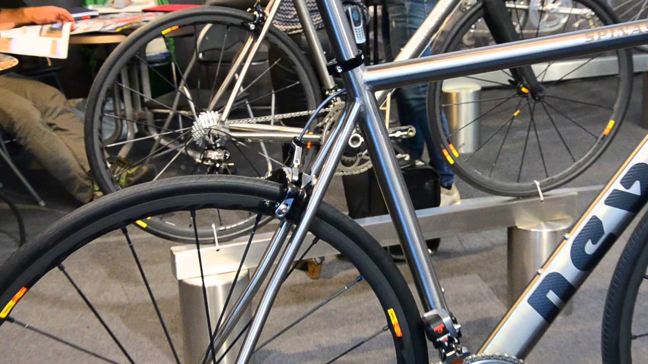 EUROBIKE 2014 - Nevi Spinas Titanium - YouTube