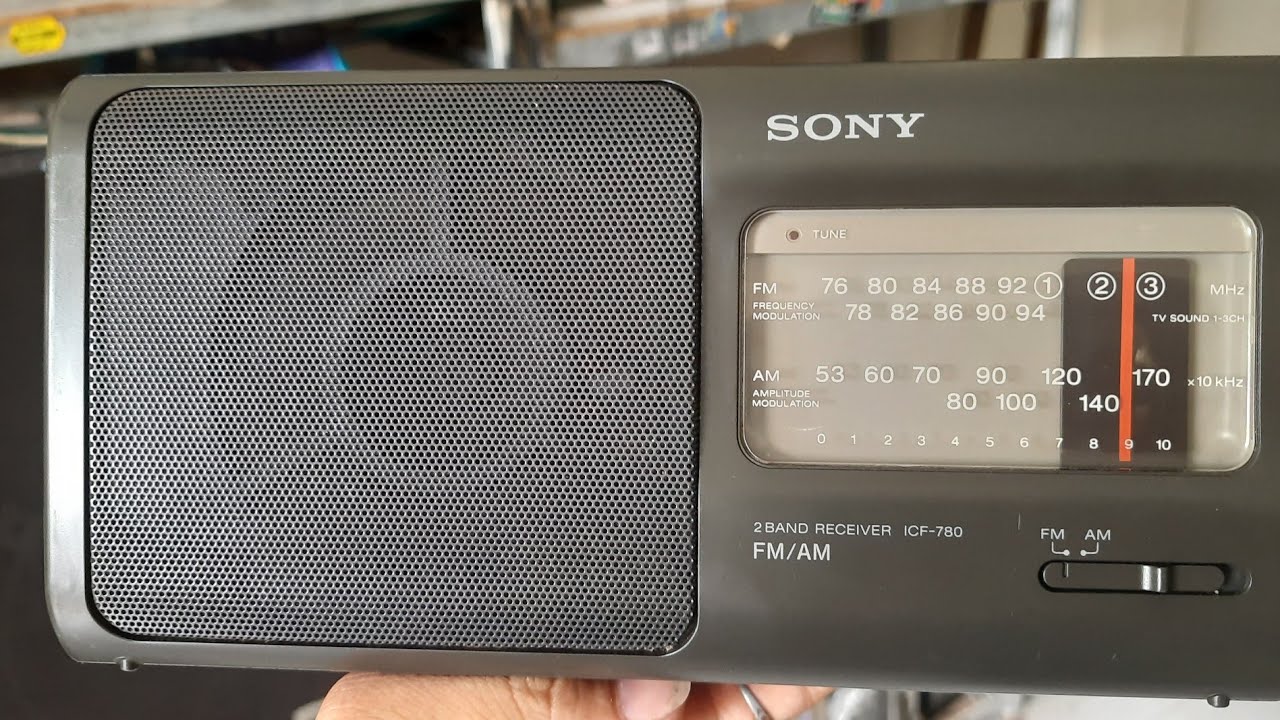 radio để bàn sony ICF 780 tất cả hoạt động tốt. Em Sip COD toàn quốc ...