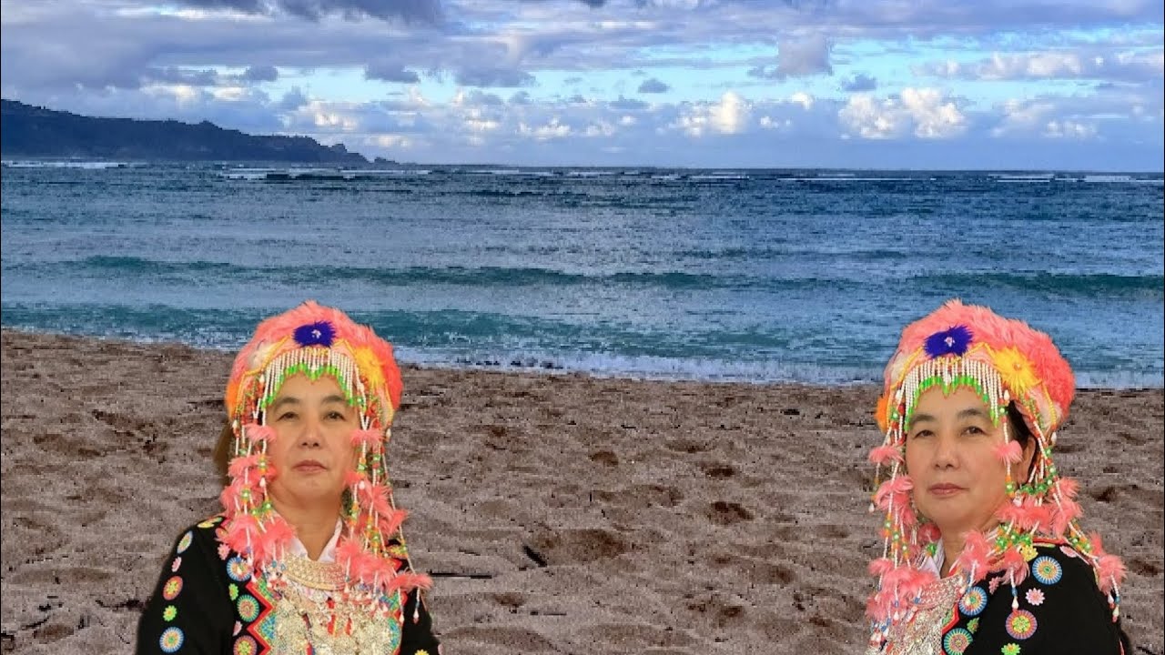 Kwv txhiaj teb tus muam nws yeej tau khoom plig zoo nyb St paul ...