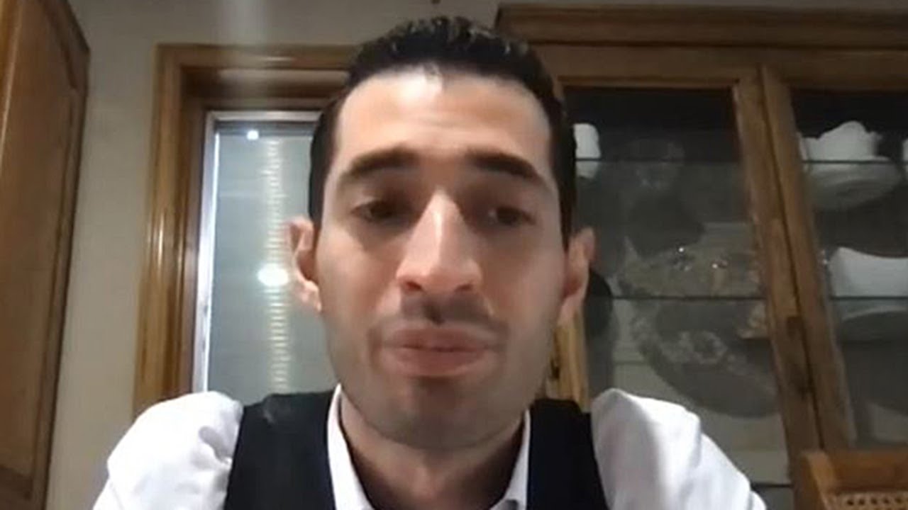 Syrian Oral Storyteller Ali Kharsa - YouTube