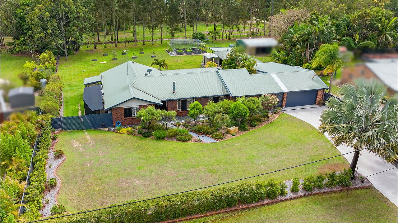 RE/MAX Platinum Presents - 54 Sir Dapper Drive, Burpengary - Leanne Kroes - YouTube