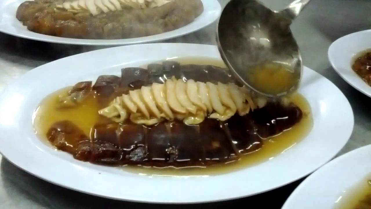 Braised sea cucumbers with fish maws and abalones. - YouTube