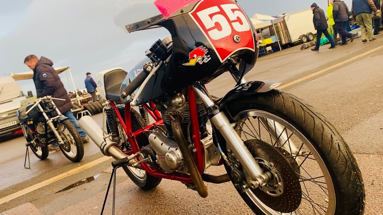 KEMPTON PARK CLASSIC BIKE SHOW & Motorcycle Autojumble ORGANIZED CHAOS ...