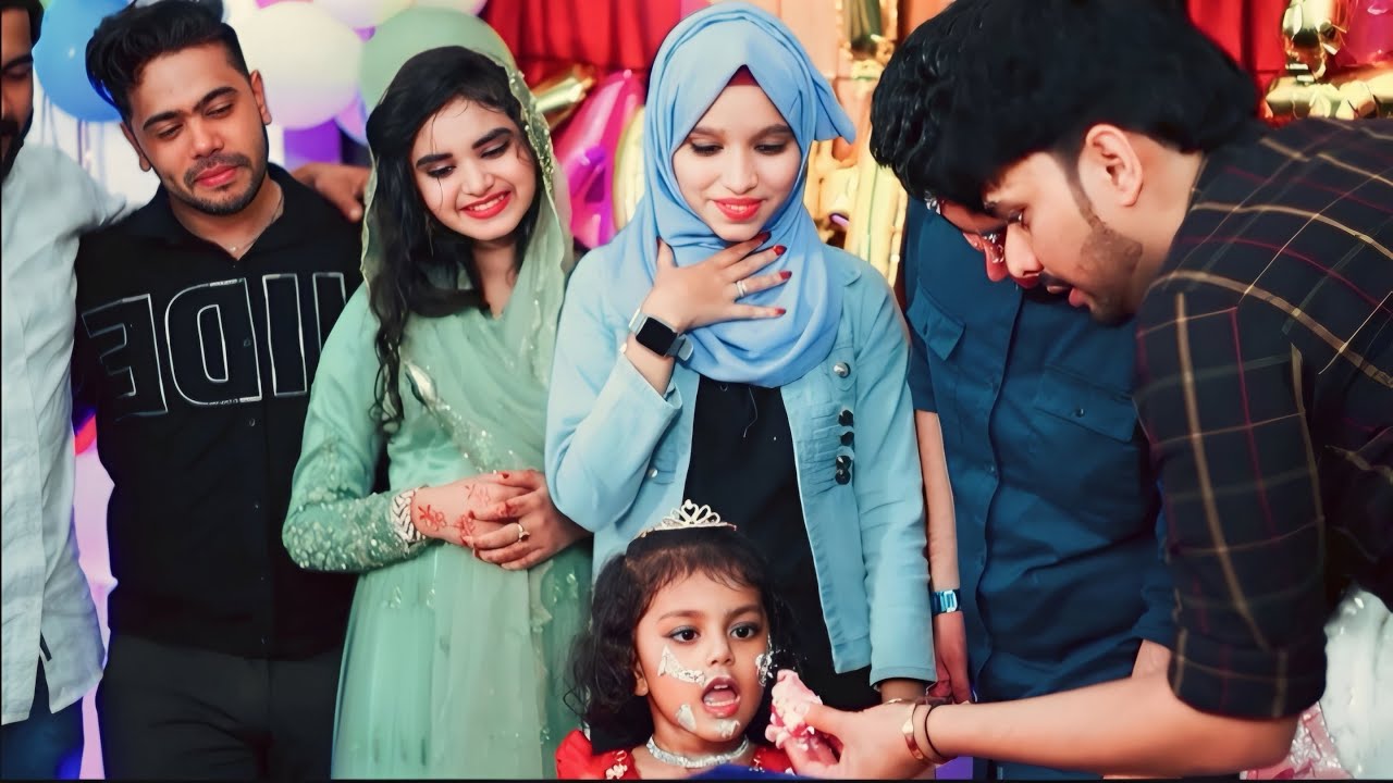 ഇതുപോലൊരു ഉപ്പ വേറെ ഉണ്ടാവില്ല Aarumvaari Thanseer Koothuparamba Fizra Amreen Album Song - YouTube