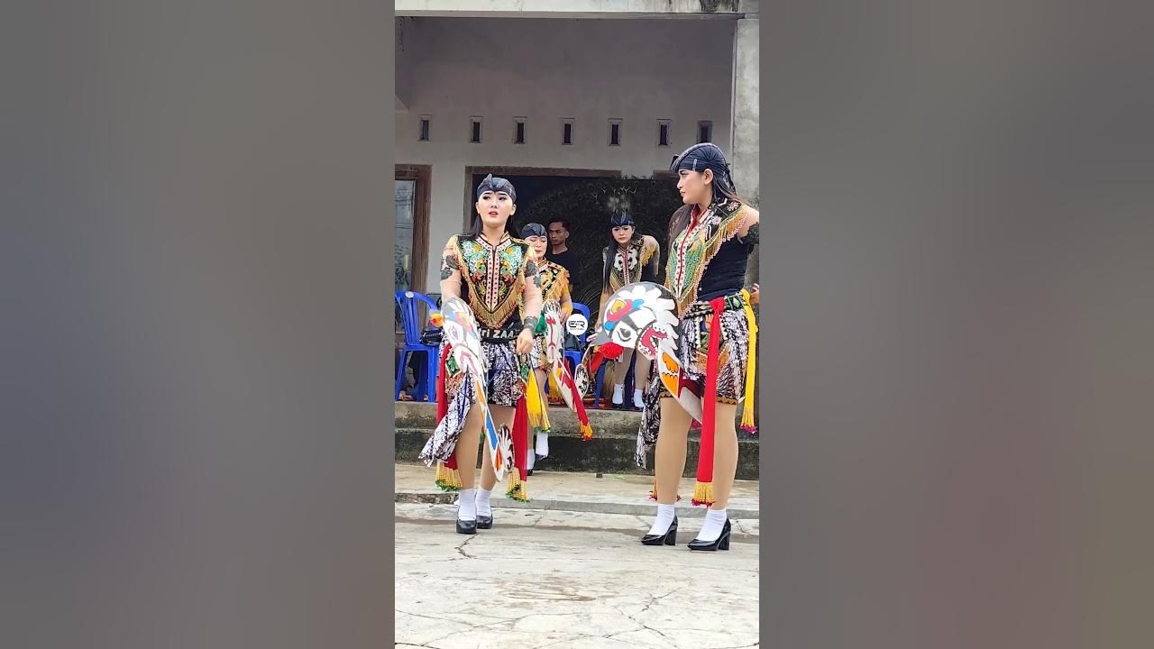 CANTIK CANTIK BIKIN GEMES #shorts #shortsfeed #viralshorts #jathilan - YouTube