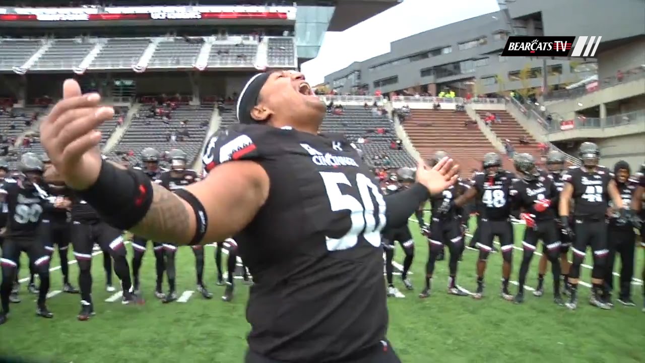 UC Football: Haka Dance - YouTube