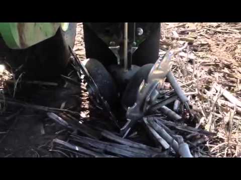 No-Till Planting Explained - YouTube